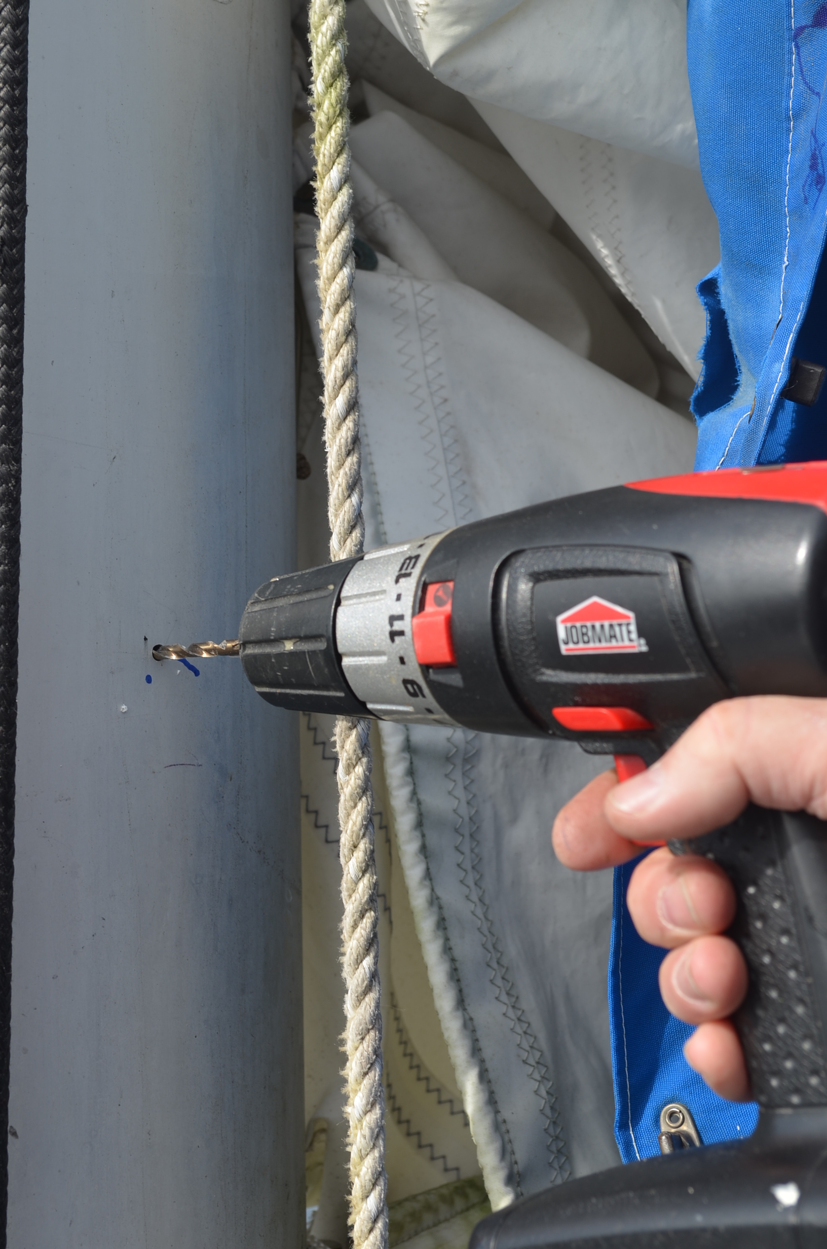 Mast steps | Installation